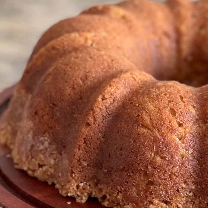 Old Fashioned Fresh Apple Cake Recipe - Seanna's Kitchen