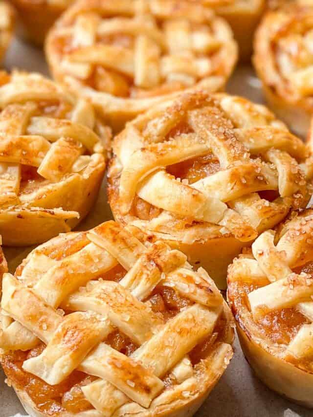 Easy Mini Apple Pies - Seanna's Kitchen